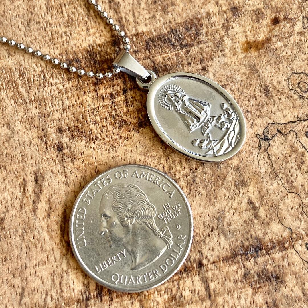 Medalla Virgen de la Caridad del Cobre – Holy Metals